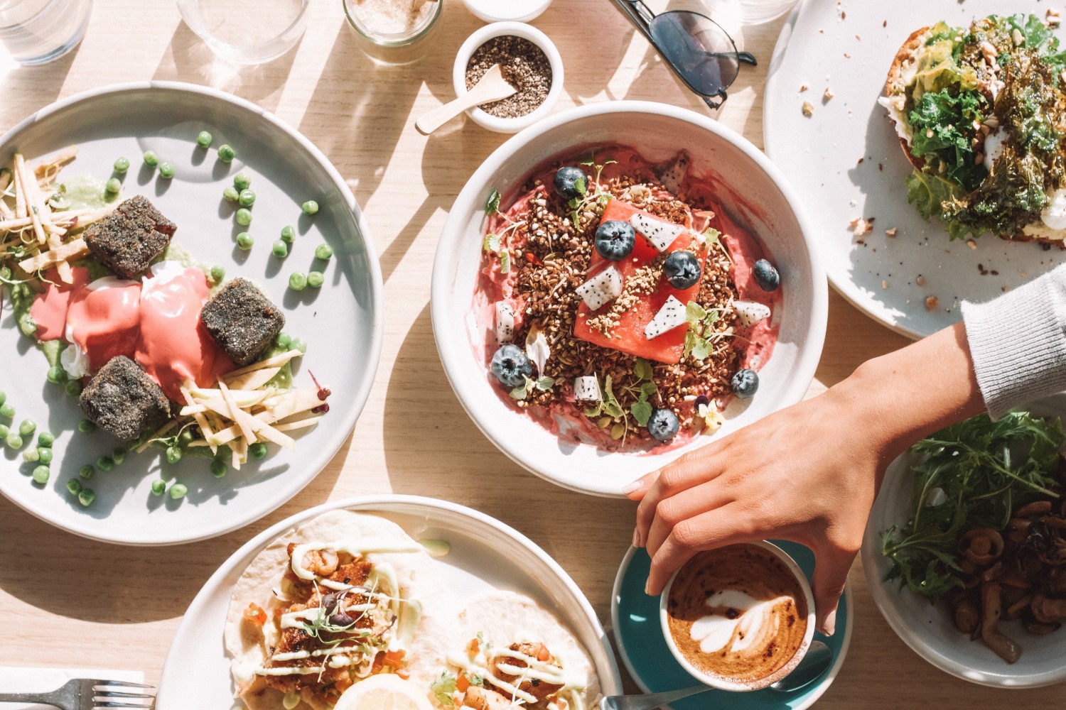 De leukste plekken om te brunchen in Amsterdam op National Brunch Day ...